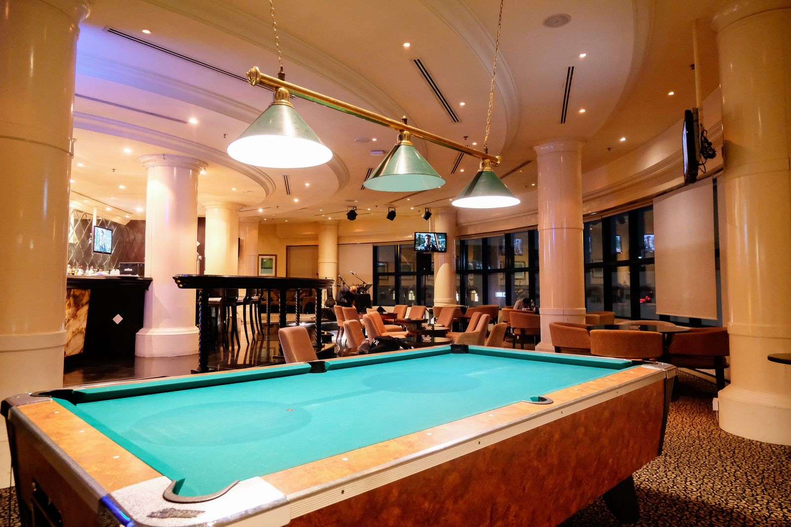 Le Bar Le M ridien Fairway More Cravings By Marriott Bonvoy 