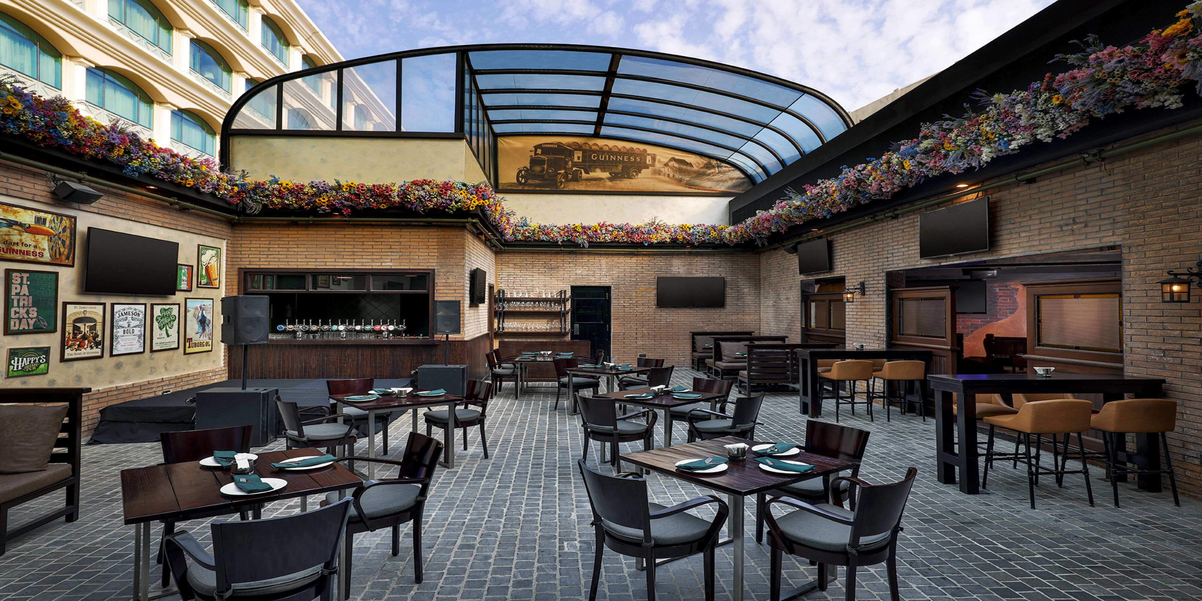 The Dubliner's, Le Méridien Dubai Hotel & Conference Centre - More ...