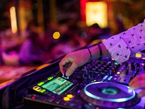 W Living Room, W Verbier - More Cravings by Marriott Bonvoy™